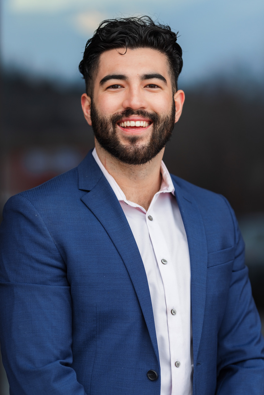 Trevor Glinsbockel's Property Management Team | Vantage West